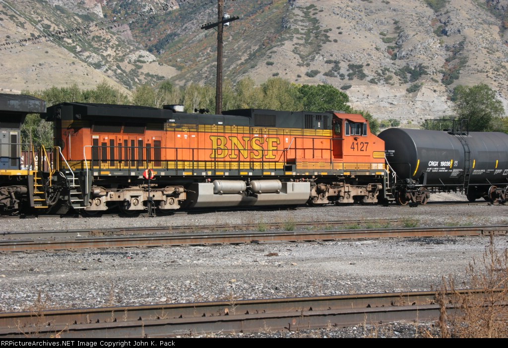 BNSF 4127
